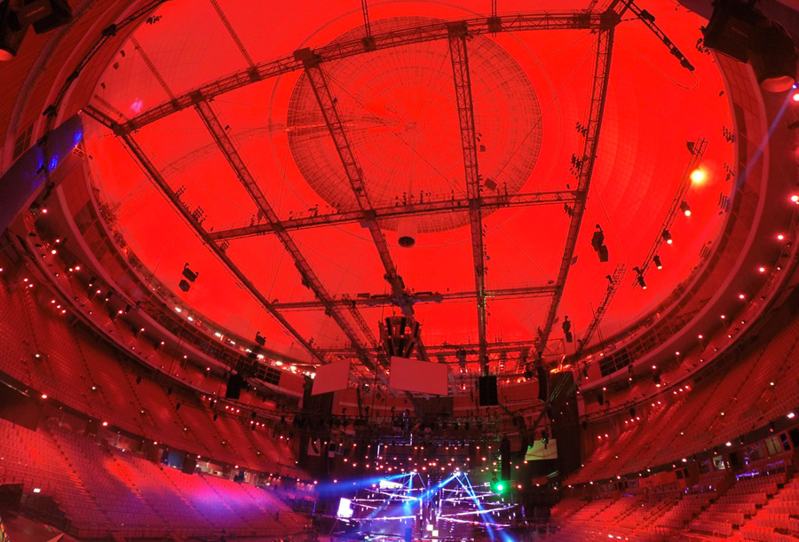 Fredrik Jönsson installed 200 P5 SGM LED wash to illuminate the dome ...