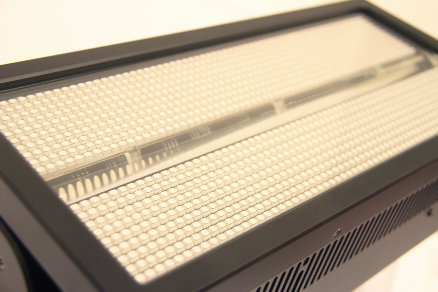 GLP JDC1, the LED strobe that tilts | SoundLightUp.