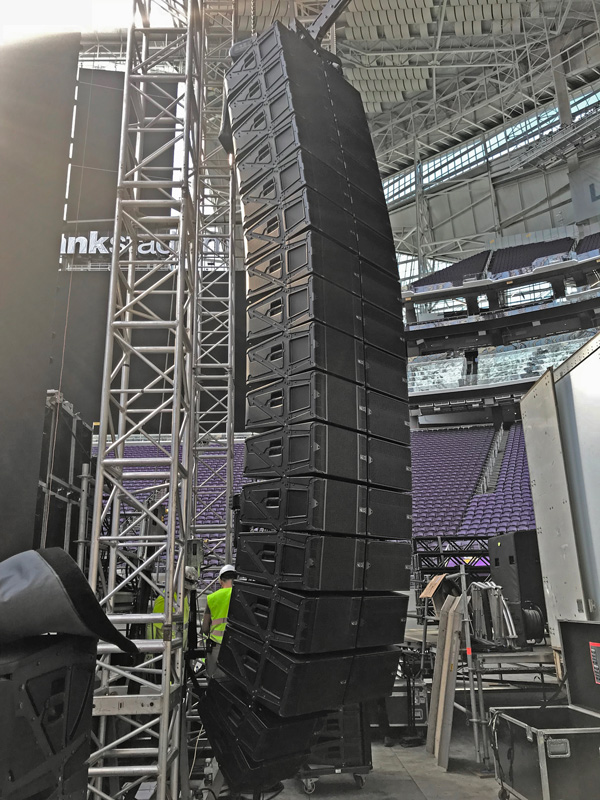 Nexo STM Series Modular Line Array takes it to the bank | SoundLightUp.