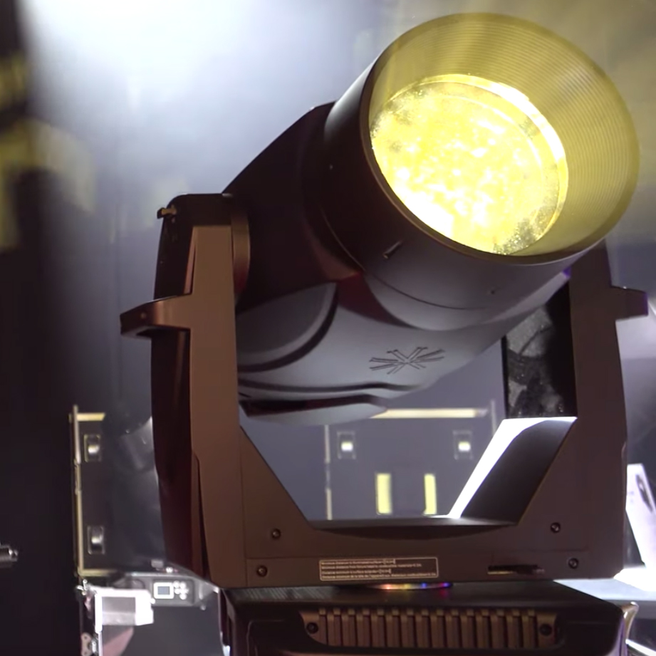 Vari-Lite VL10 BeamWash SoundLightUp preview and video. | SoundLightUp.