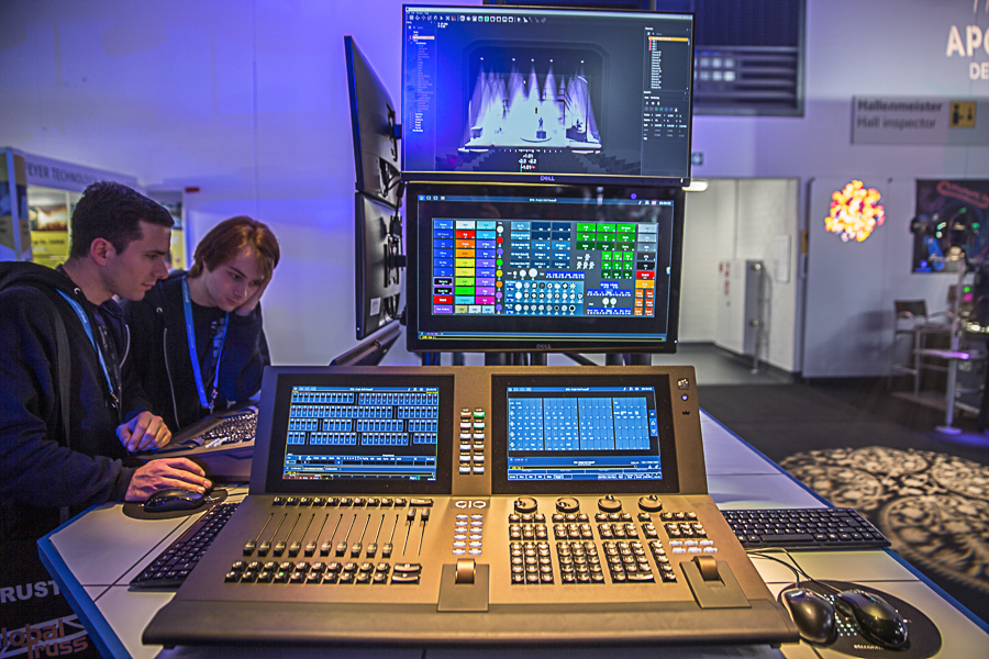 With Augment3D, ETC gives EOS 3 dimensions in real time | SoundLightUp.