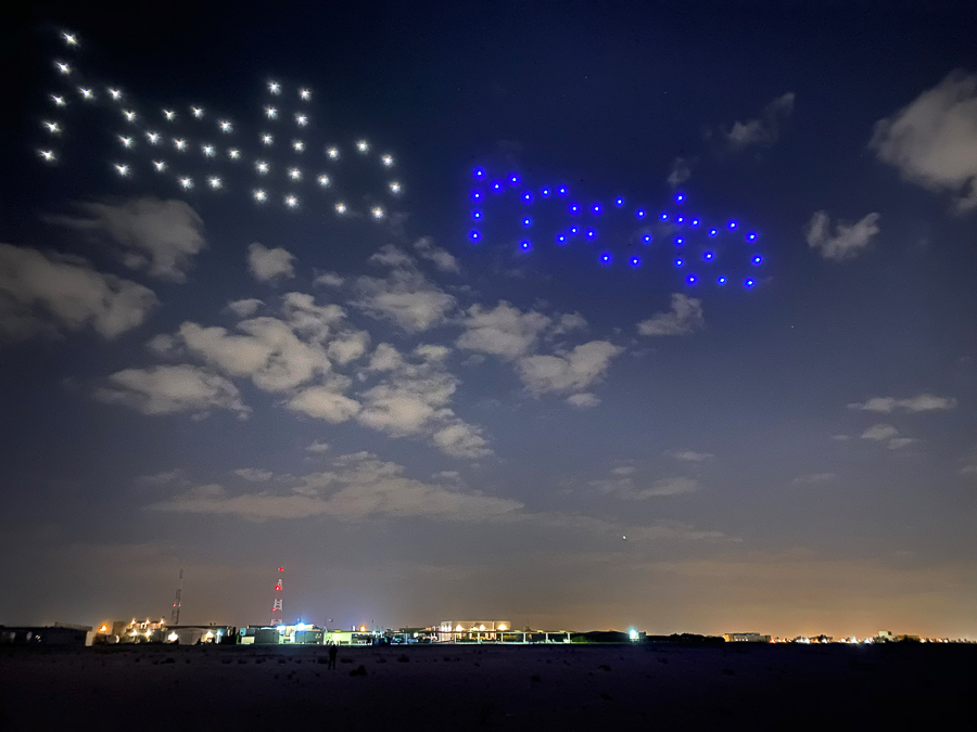 AO Drones launches iconic Motorola Razr in Dubai sky | SoundLightUp.