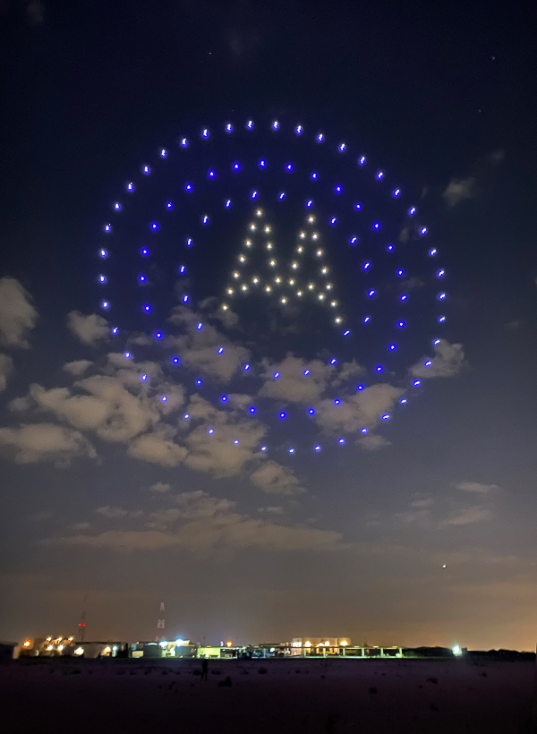 AO Drones launches iconic Motorola Razr in Dubai sky | SoundLightUp.