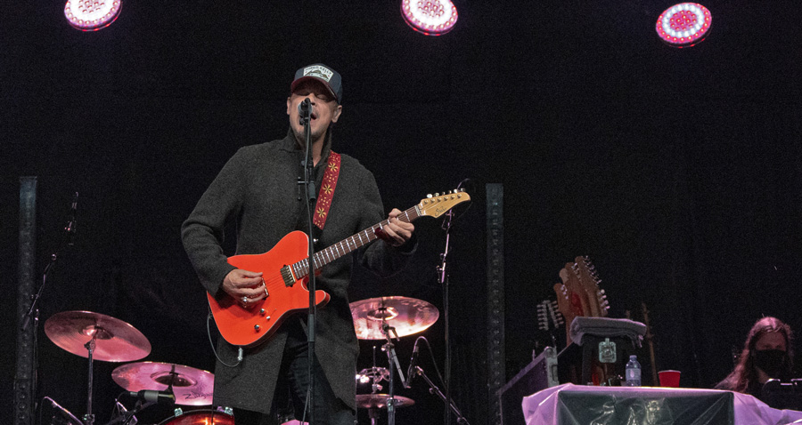 Soundbox uses Adamson CS-Series for a drive-in concert | SoundLightUp.